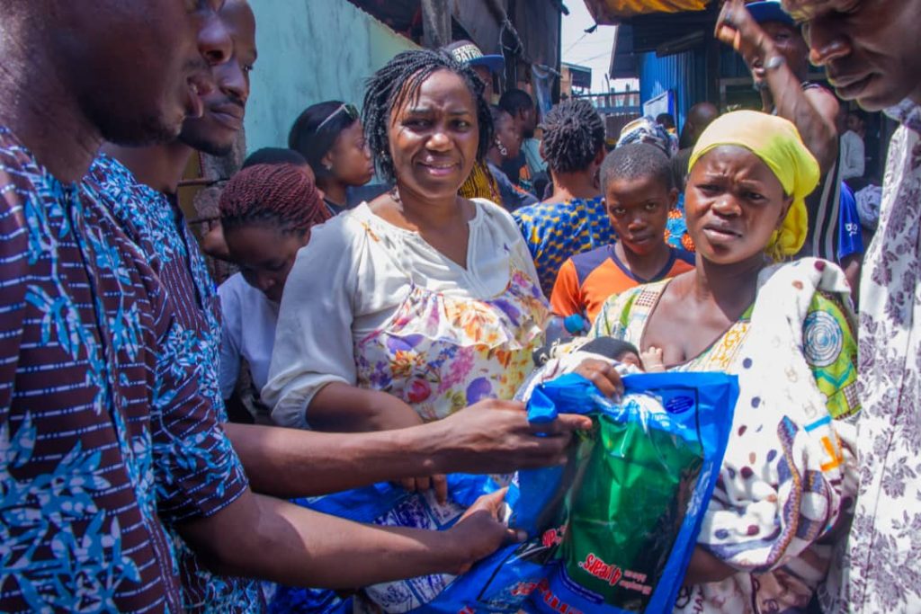 HOW Foundation Gives Makoko Residents Educational, Medical Items ...